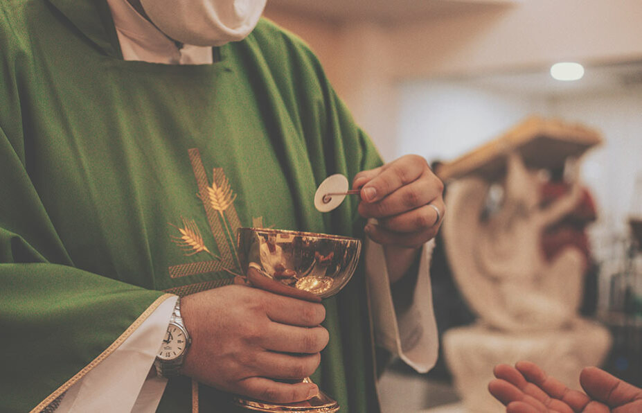 Kommunion: Alles rund um Bedeutung und Ablauf